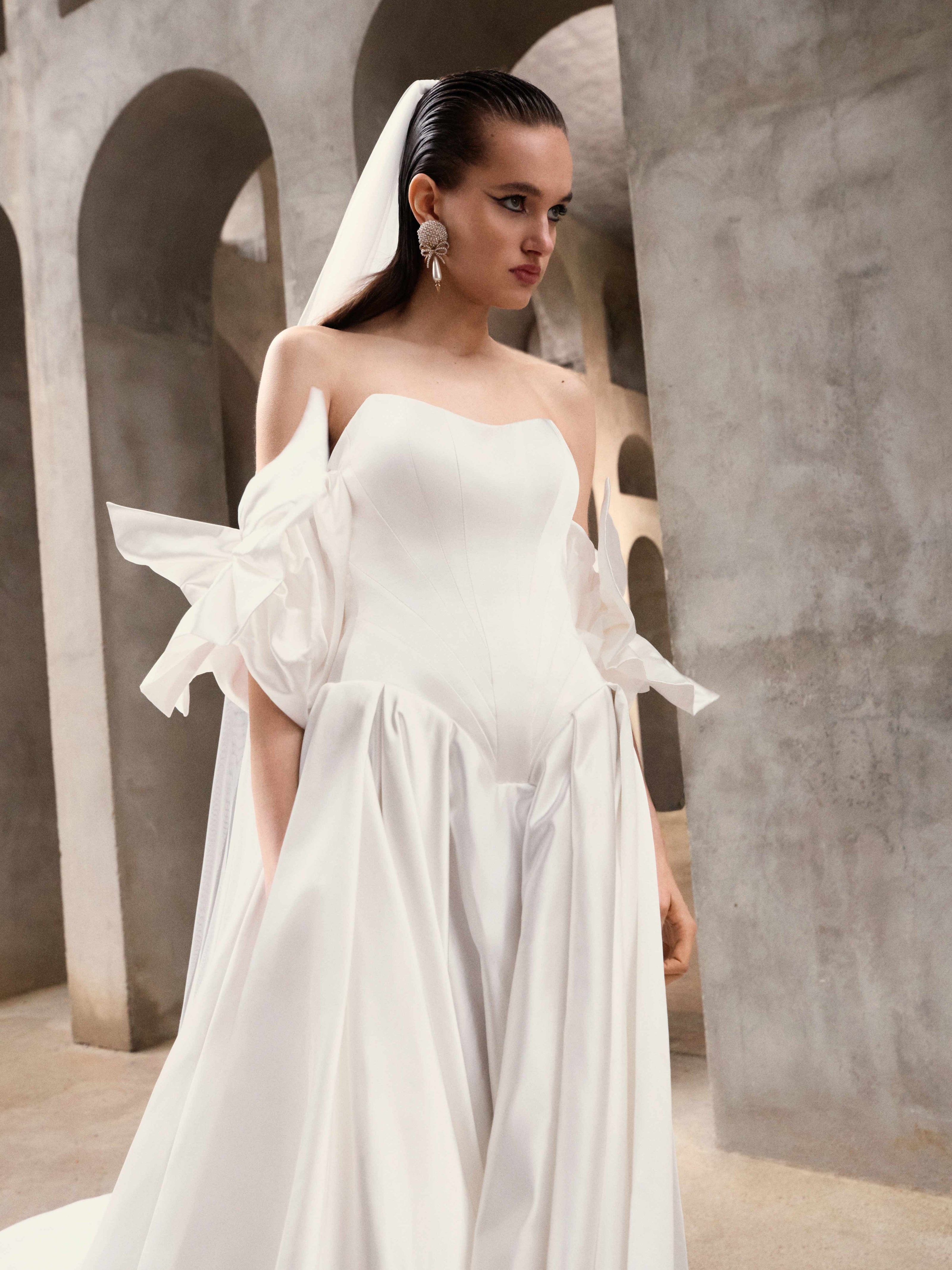 Dynasty | Silk Basque Waist Scoop Neck Wedding Dress