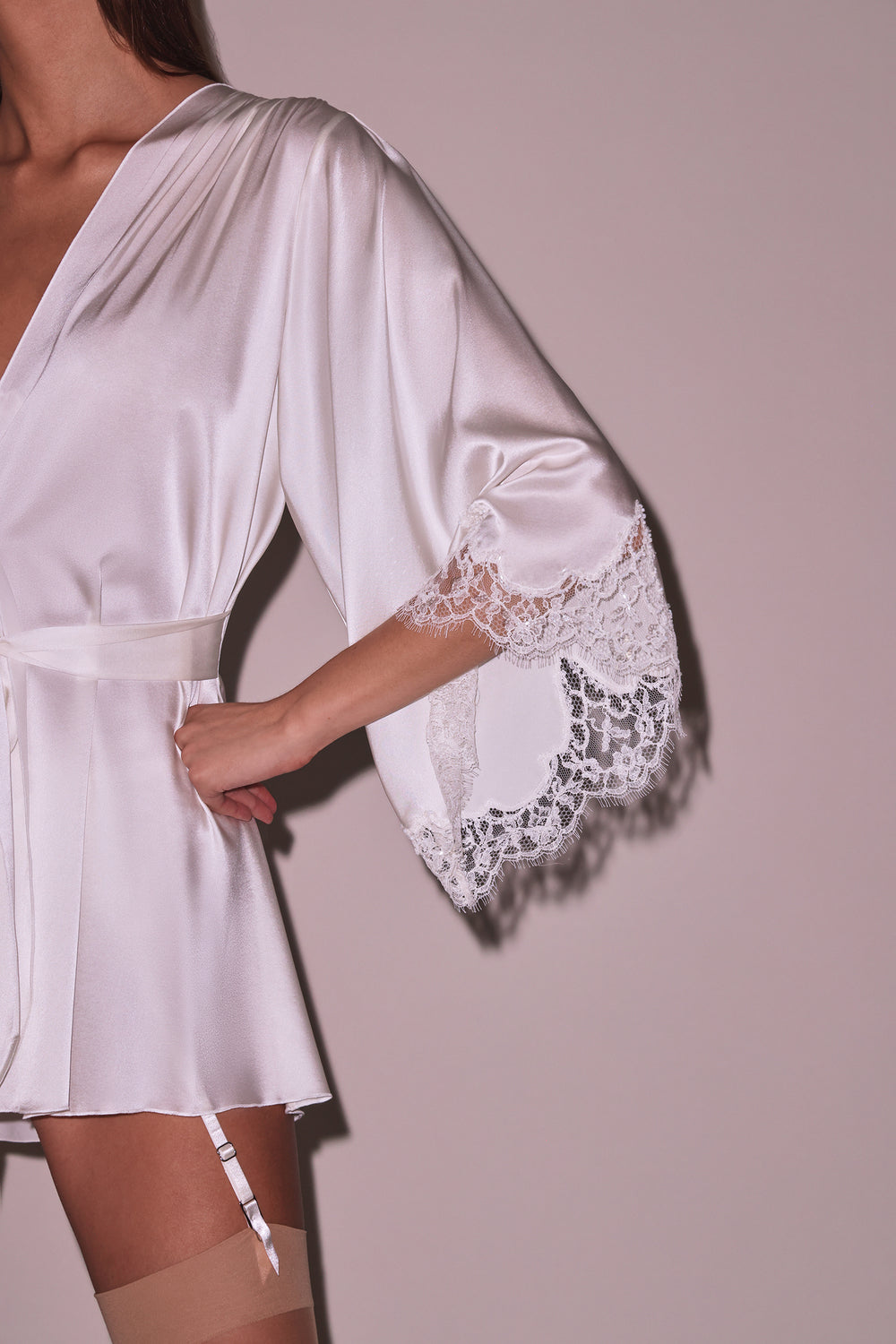 Daphne Robe | Beaded Lace Angel Sleeve Robe